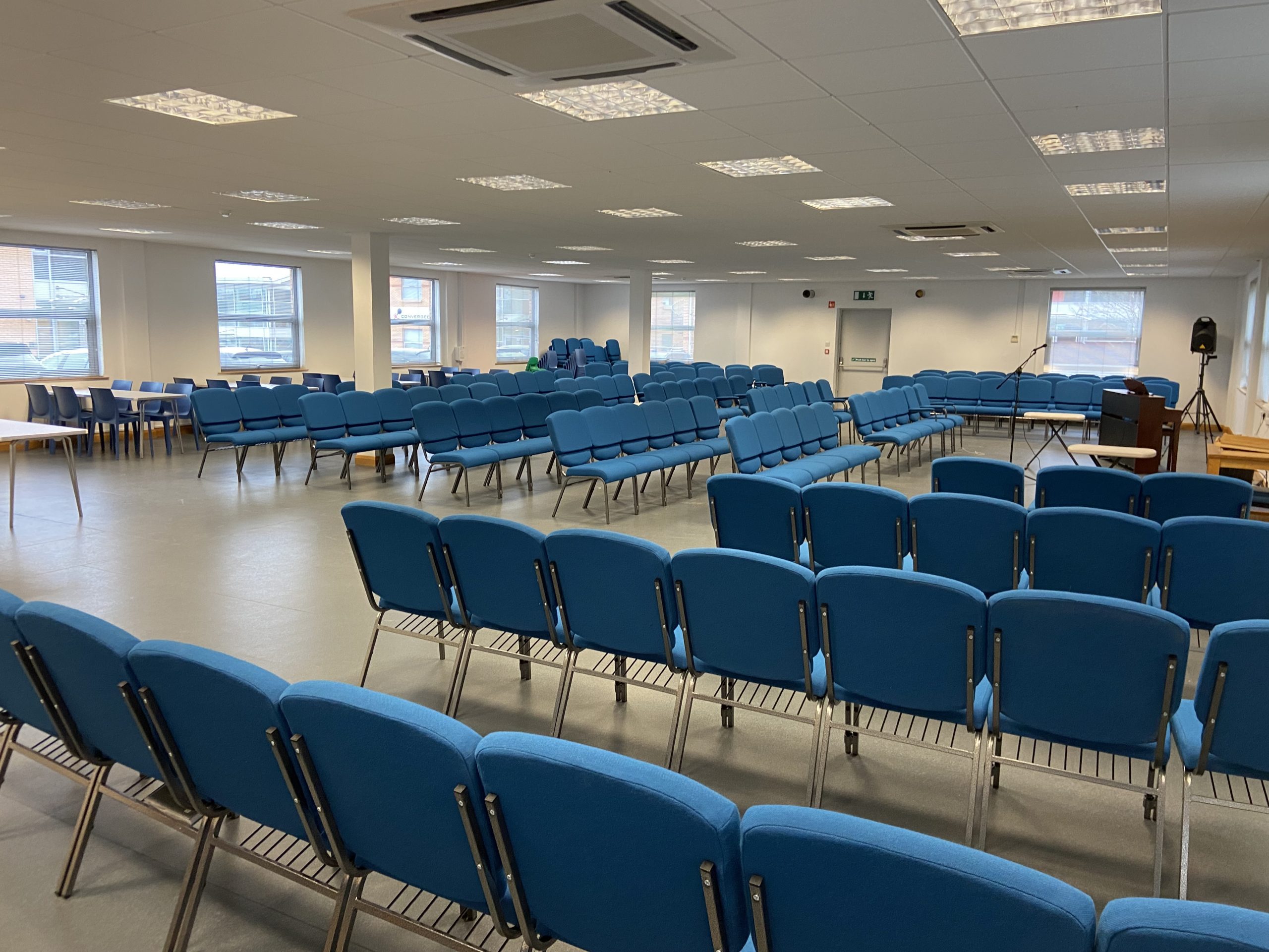 Riverside – Christian assembly